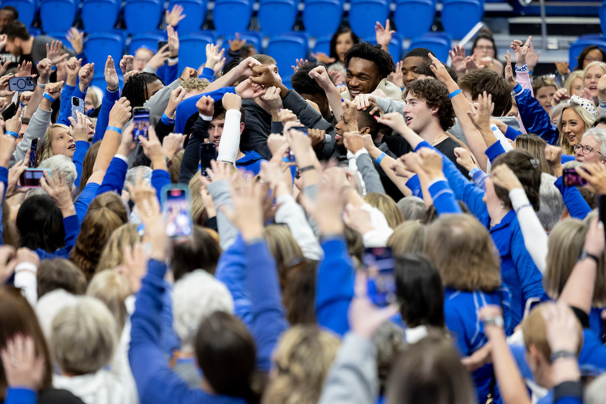 Hoops & Heels Photo Gallery – UK Athletics