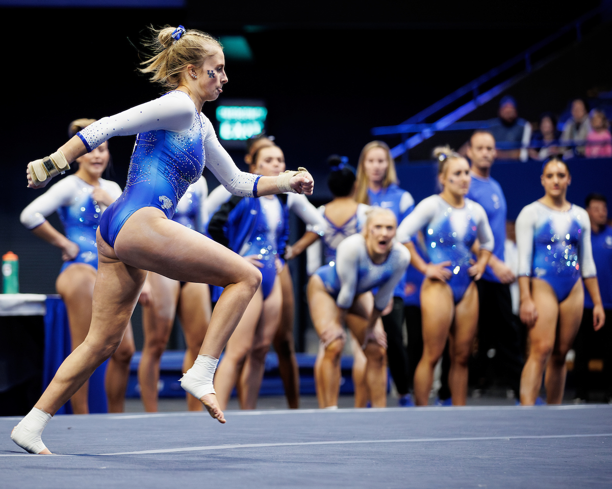 Gymnastics Blue-White Meet Photo Gallery – UK Athletics