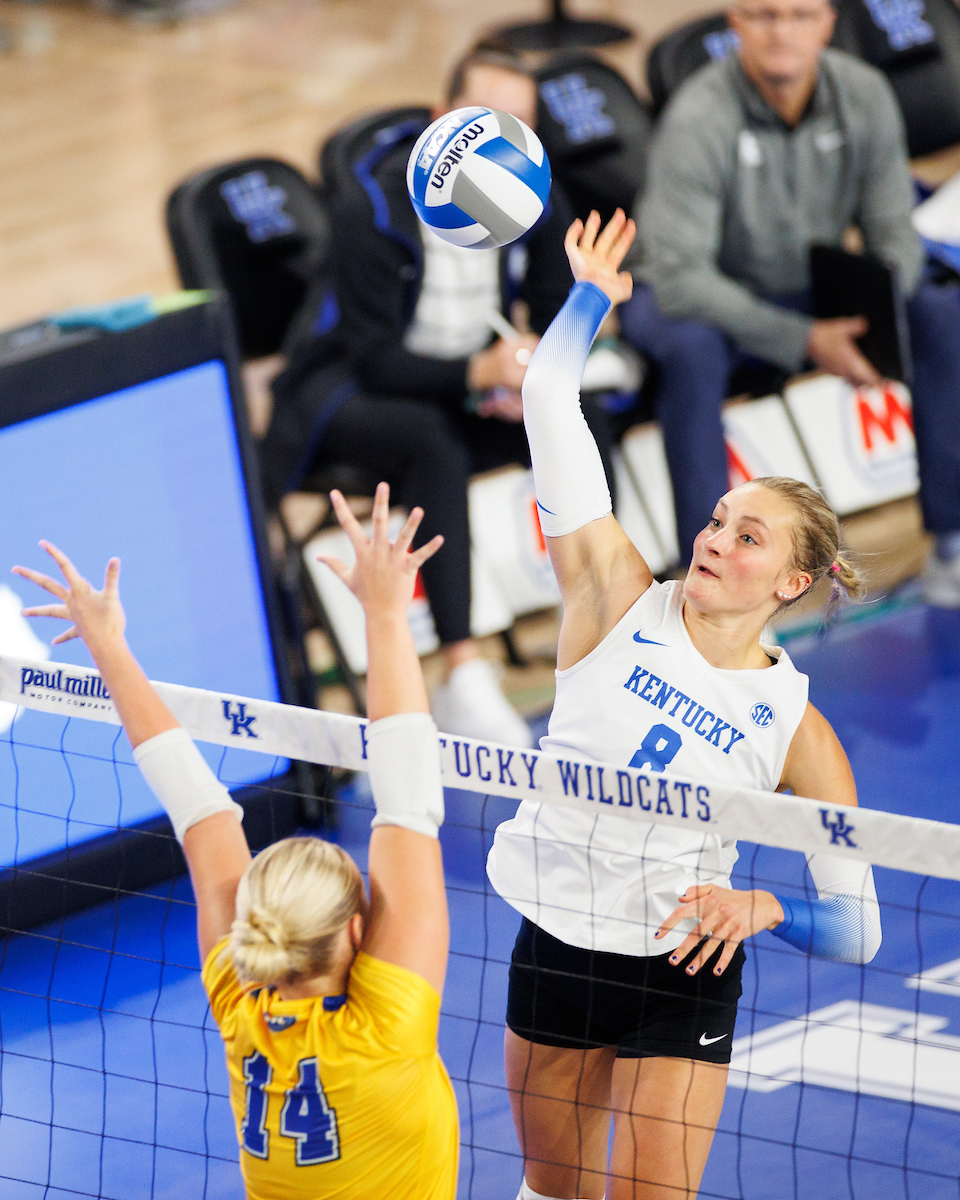 Kentucky-Morehead State Volleyball Photo Gallery – UK Athletics