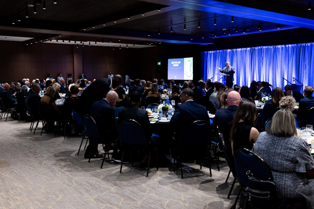 UK Athletics Hall of Fame Induction Ceremony Photo Gallery – UK Athletics