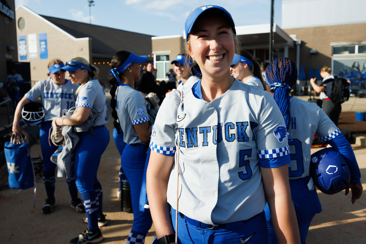 Kentucky-South Dakota State Softball Photo Gallery – UK Athletics