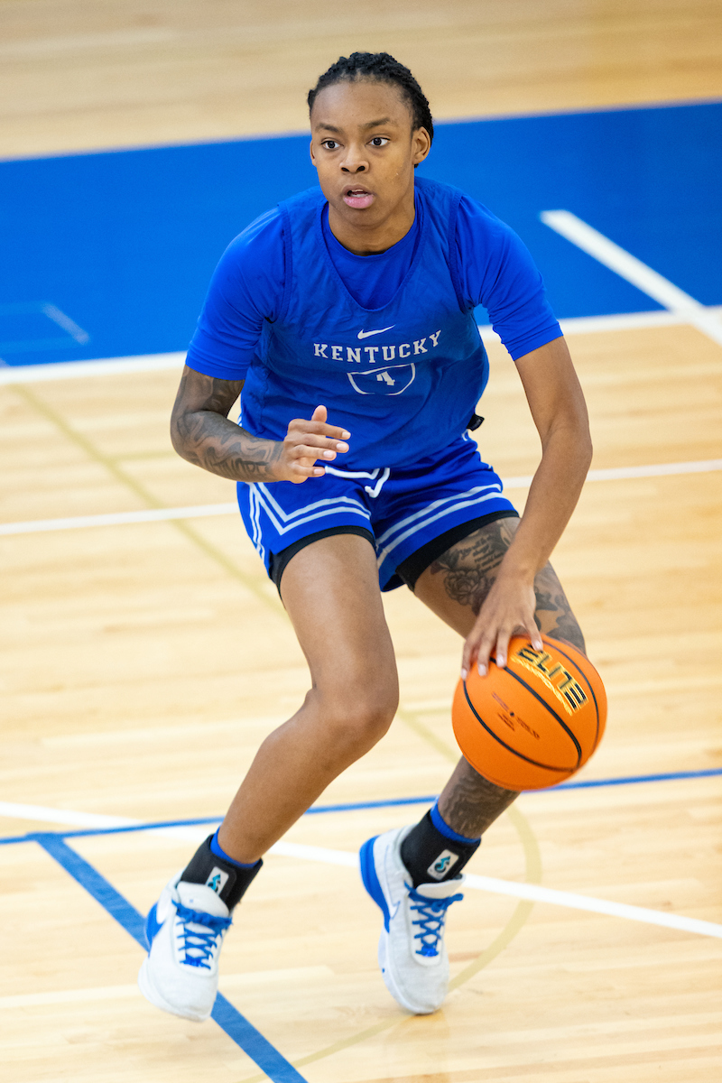 Women’s Basketball Media Day Photo Gallery – UK Athletics