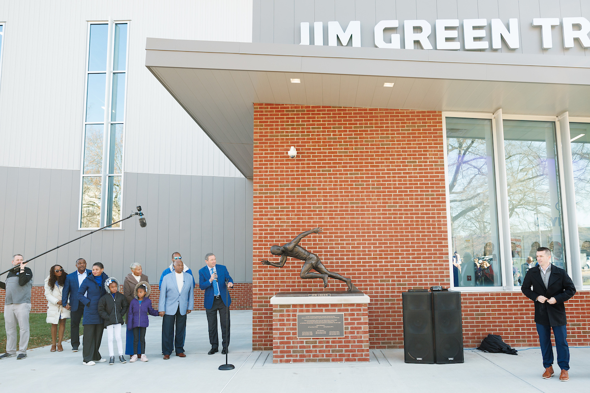 Jim Green Track Facility Dedication Photo Gallery – UK Athletics