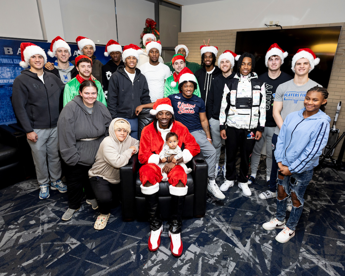 Coach Cal Christmas Photo Gallery – UK Athletics