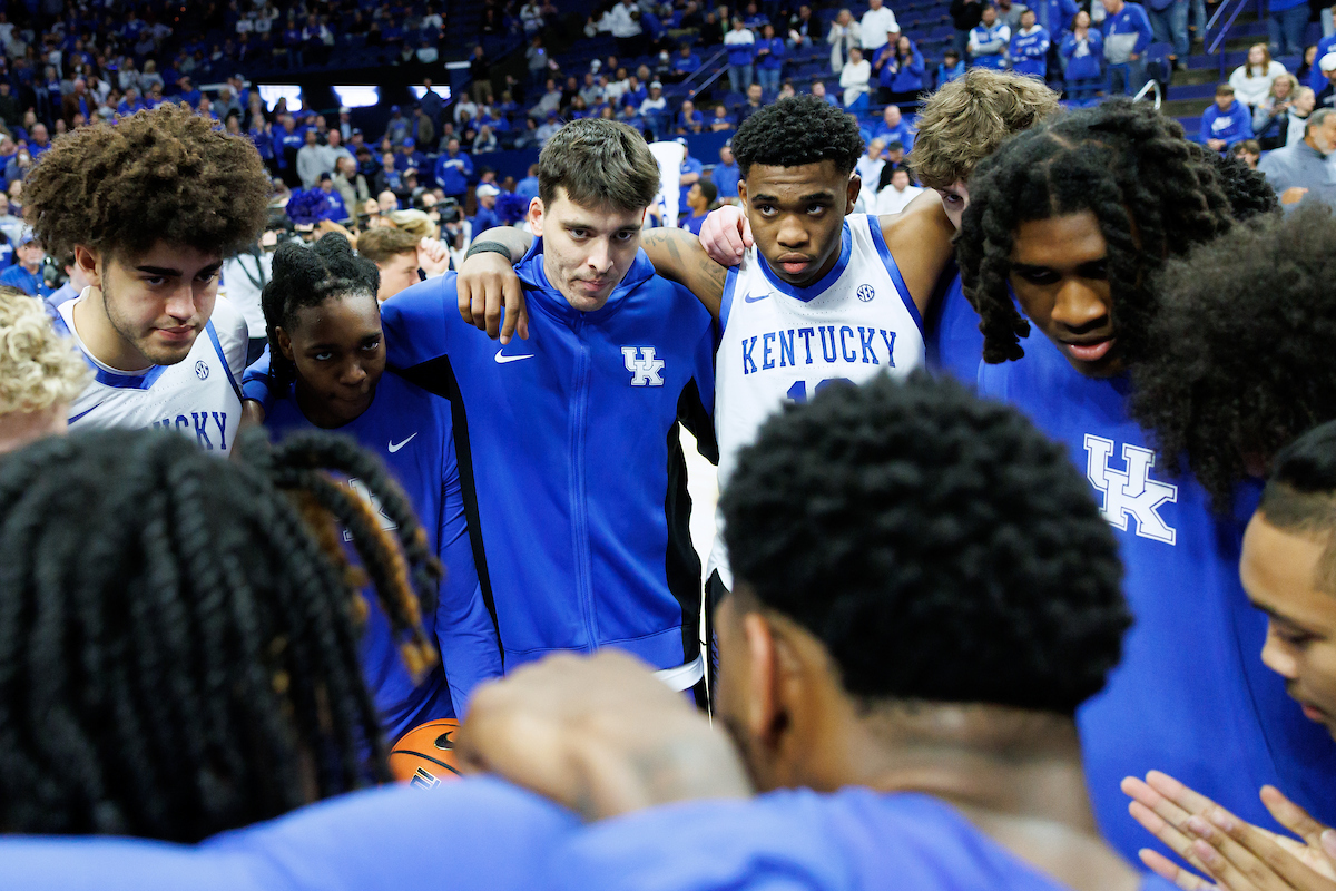 Kentucky-Georgetown Men’s Basketball Photo Gallery – UK Athletics