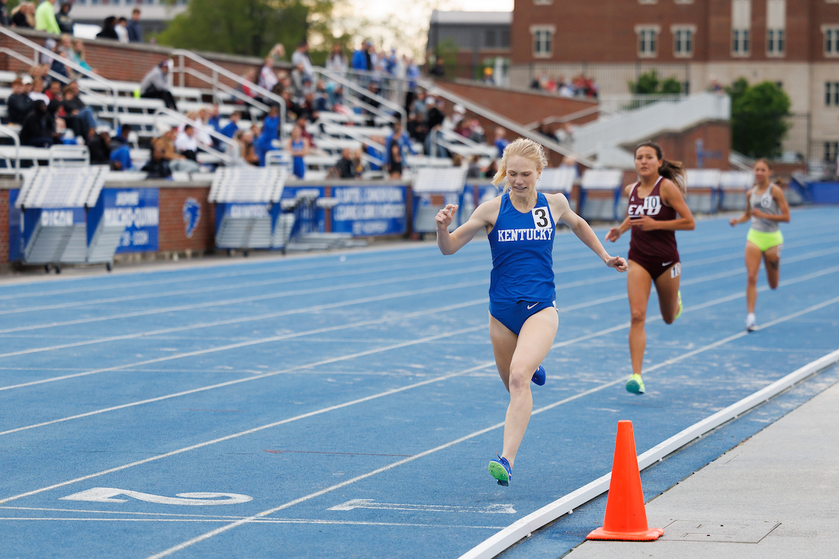 Jim Green Invitational Friday Photo Gallery – UK Athletics