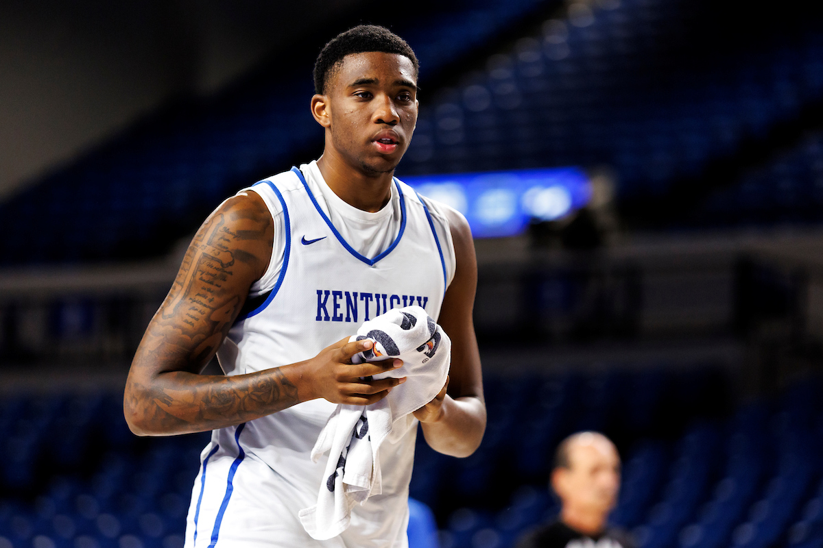 Kentucky-LaFamilia Scrimmage Photo Gallery – UK Athletics
