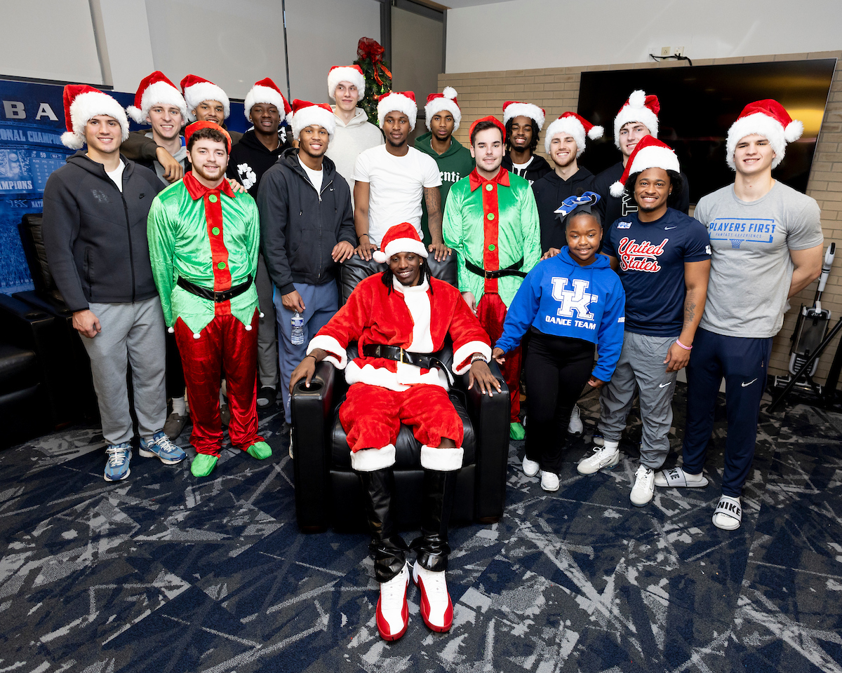 Coach Cal Christmas Photo Gallery – UK Athletics