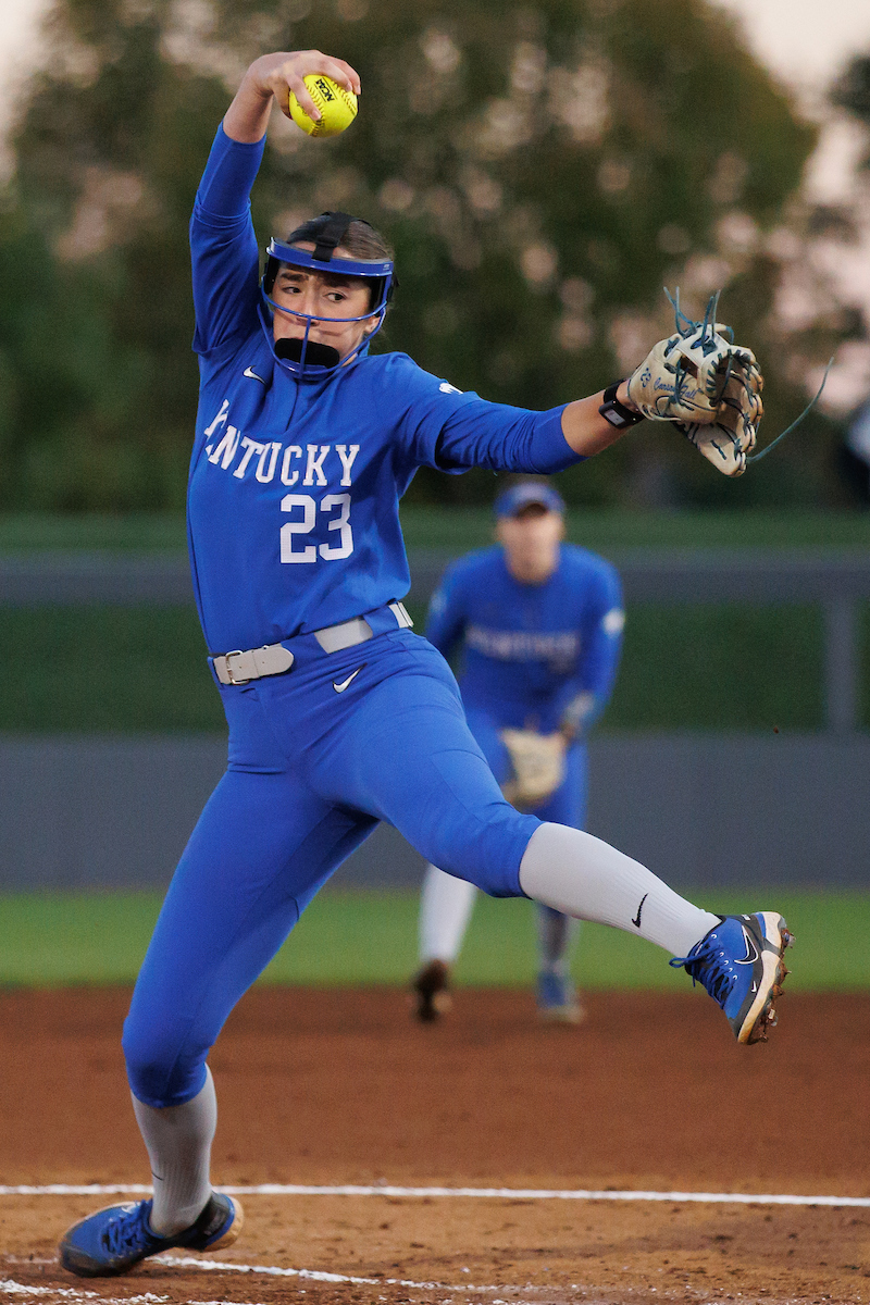 Kentucky-Louisville Fall Softball Photo Gallery – UK Athletics