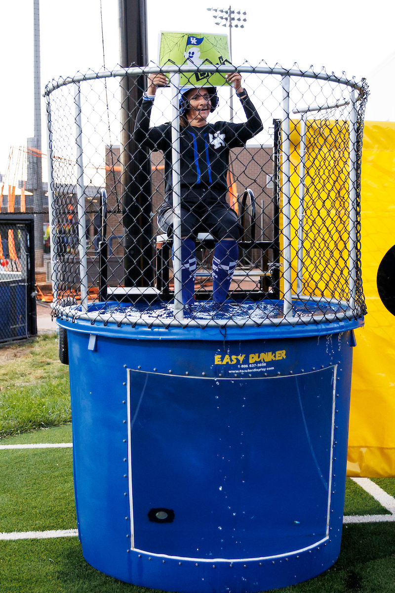 Softball Big Blue Boo Photo Gallery – UK Athletics