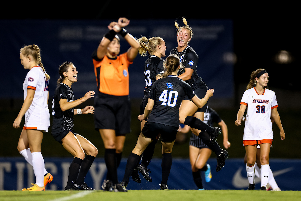 Kentucky-UT Martin WSOC Photo Gallery – UK Athletics