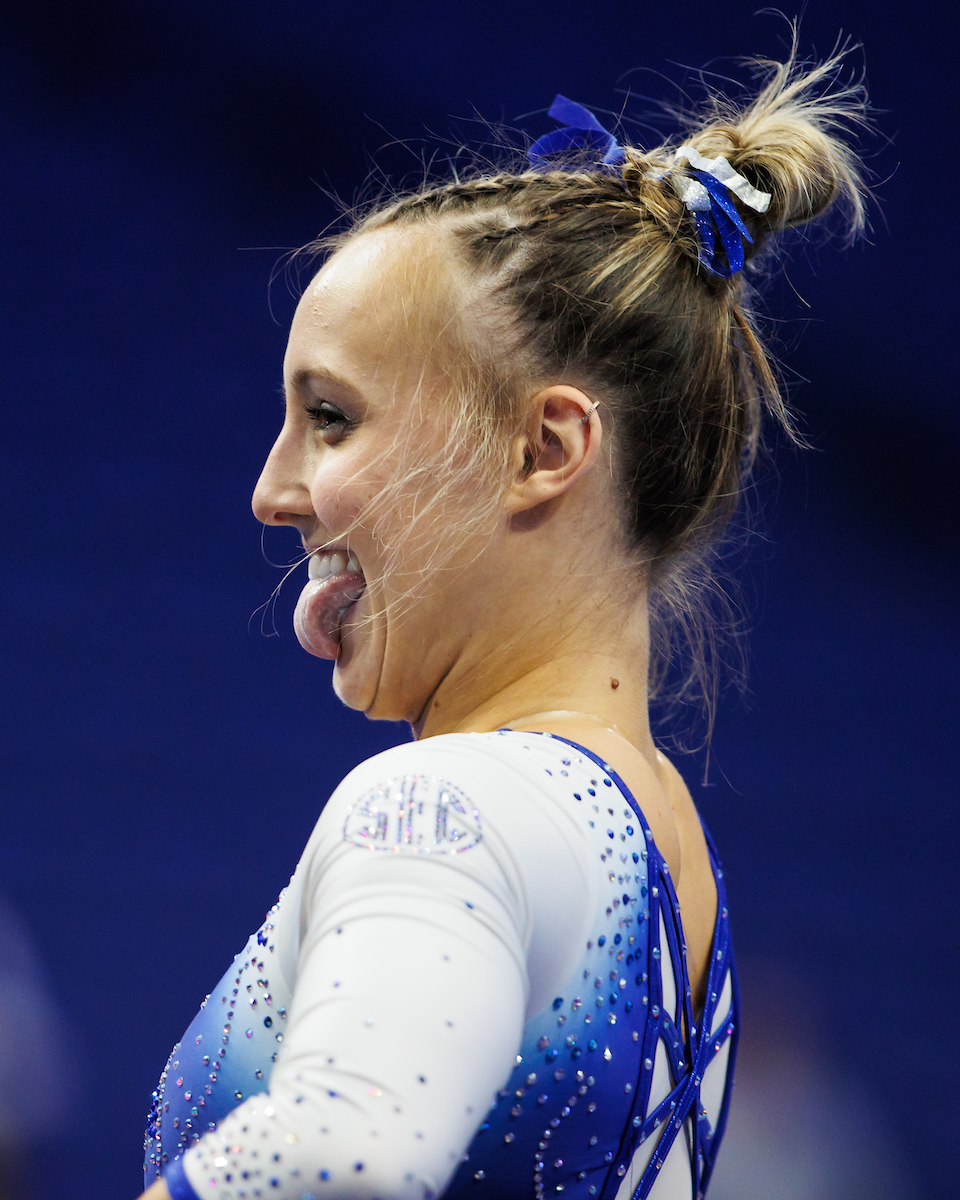 Gymnastics Blue-White Meet Photo Gallery – UK Athletics