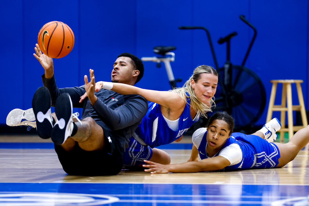 Women’s Basketball Practice Photo Gallery (Aug. 3) – UK Athletics