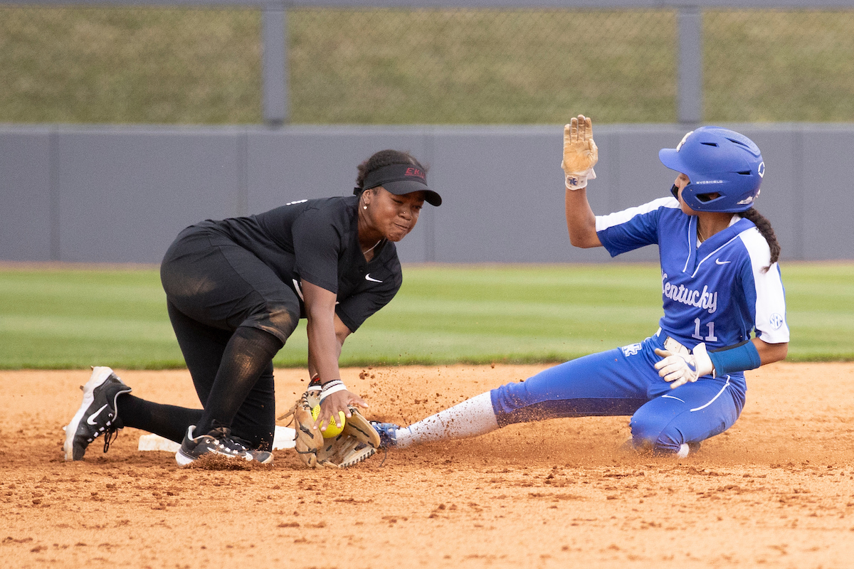 Kentucky-EKU Fall Softball Photo Gallery – UK Athletics