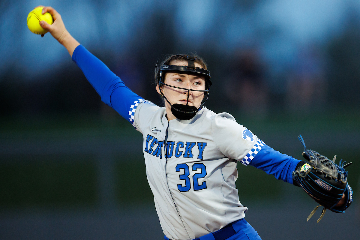 Kentucky-South Dakota State Softball Photo Gallery – UK Athletics