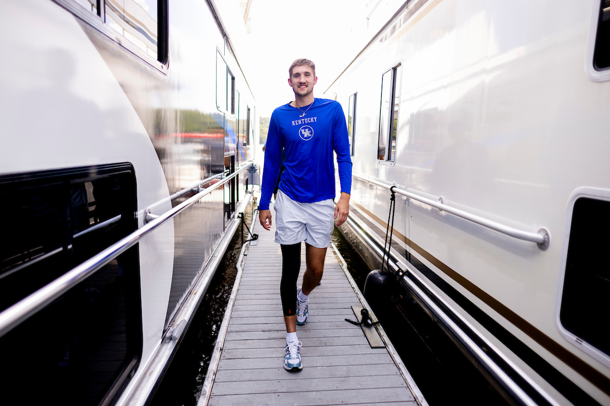 Men’s Basketball Retreat at Laurel Lake Photo Gallery – UK Athletics
