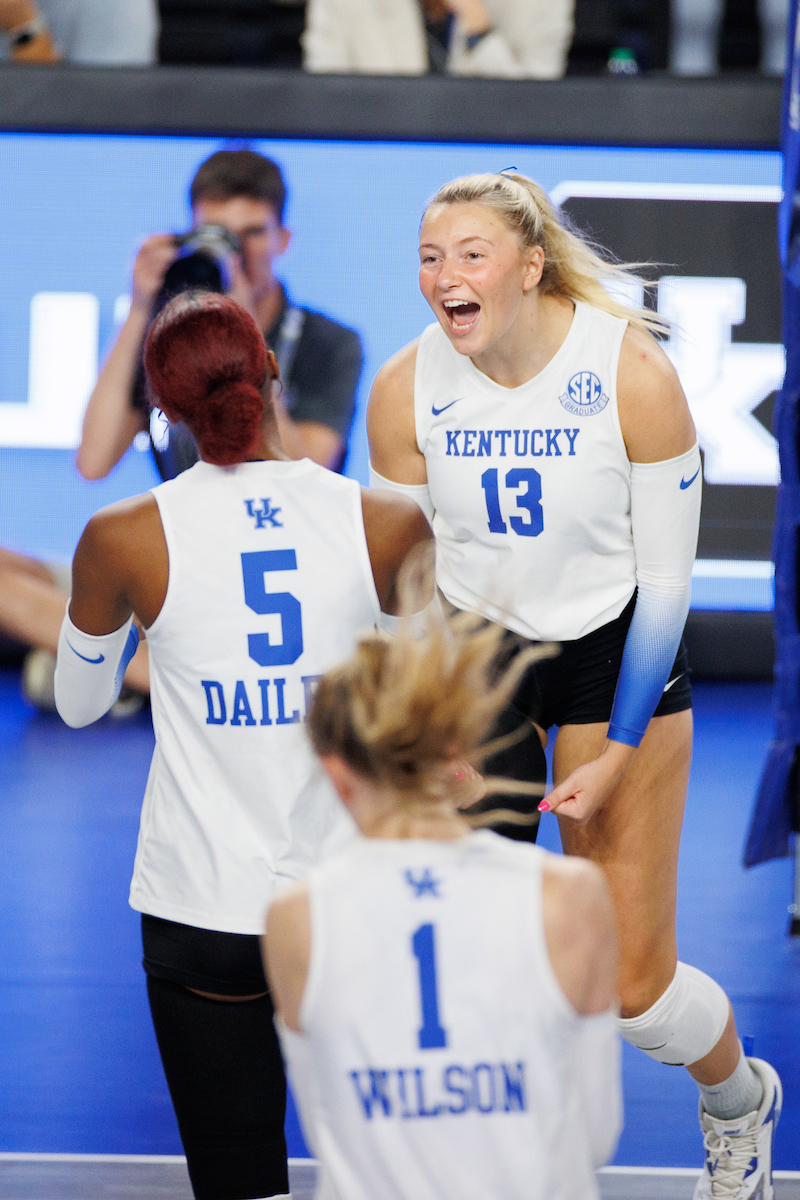 Kentucky-Penn State Volleyball Photo Gallery – UK Athletics