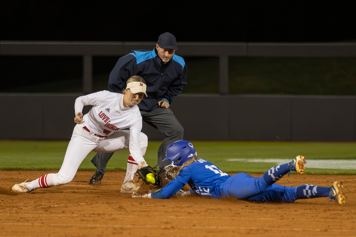 Big Blue Boo Softball Photo Gallery – UK Athletics