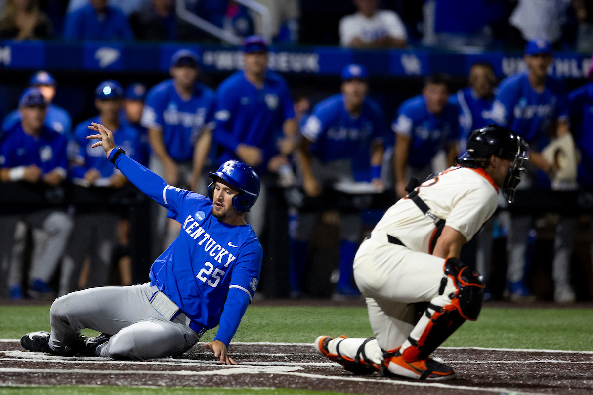 Kentucky-Oregon State Sunday Baseball Super Regional Photo Gallery – UK ...
