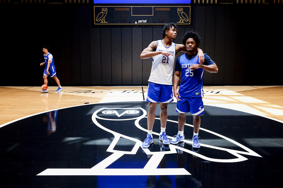 Men’s Basketball at Drake’s House Photo Gallery – UK Athletics