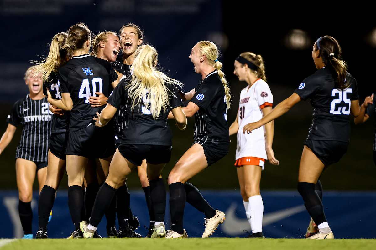 Kentucky-UT Martin WSOC Photo Gallery – UK Athletics
