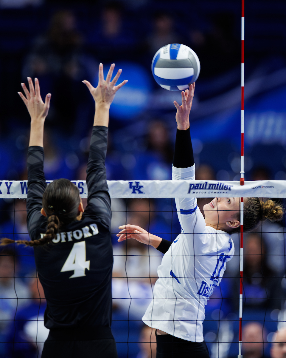 Kentucky-Wofford Volleyball Photo Gallery – UK Athletics