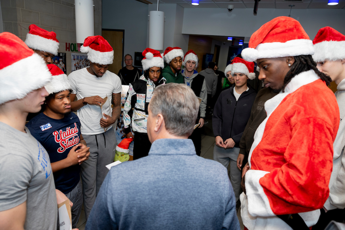 Coach Cal Christmas Photo Gallery – UK Athletics