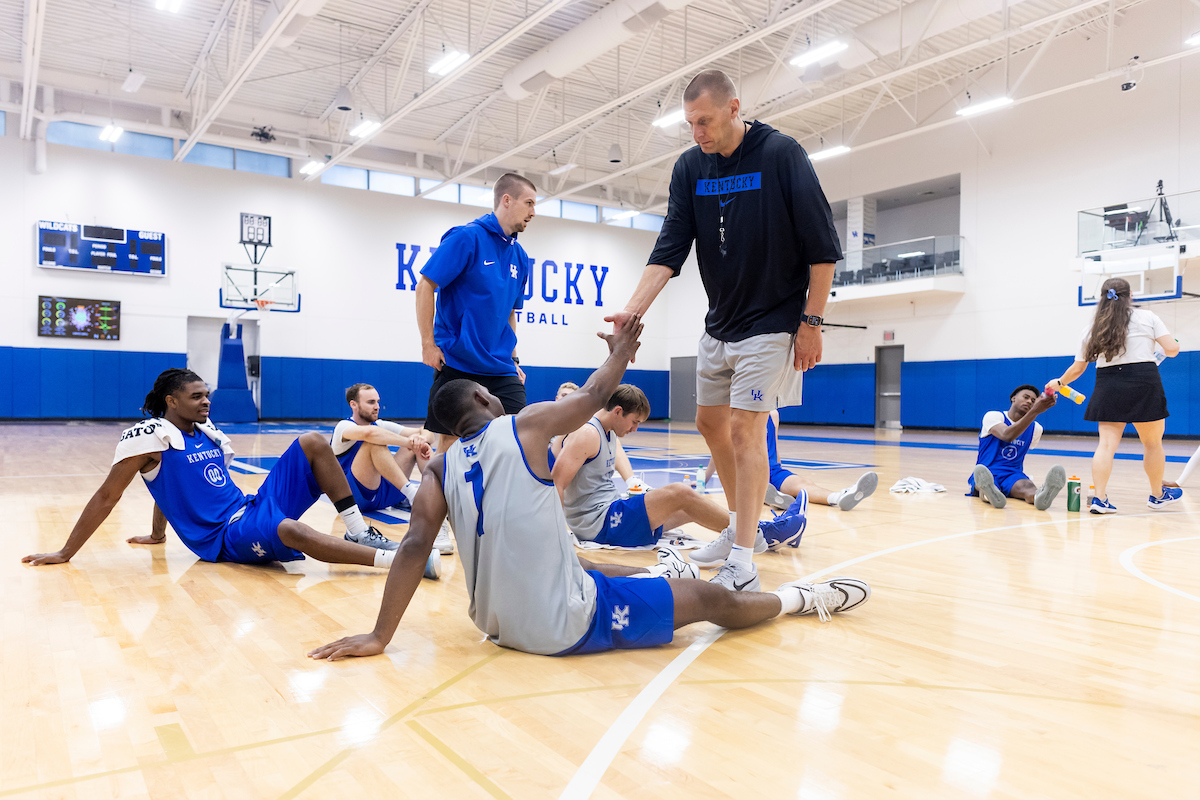 Men’s Basketball Practice Photo Gallery (Sept. 23) – UK Athletics