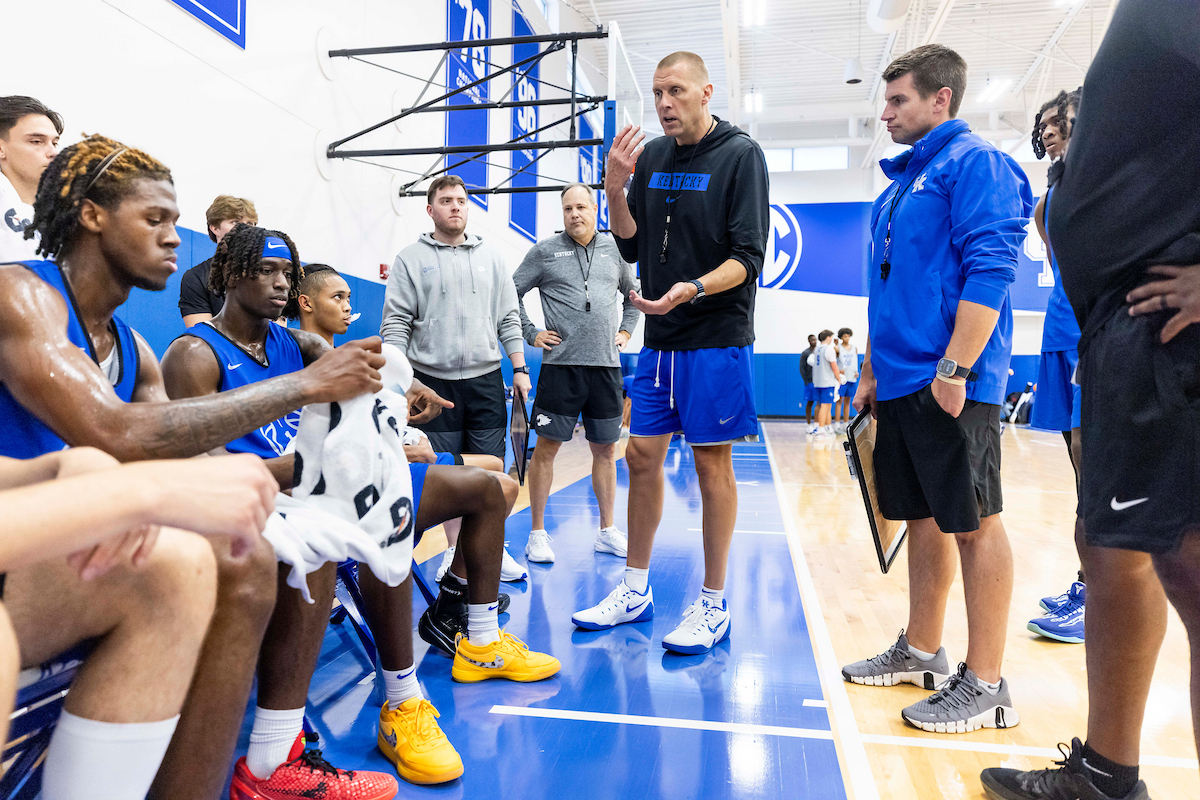 Men’s Basketball Practice Photo Gallery (Oct. 1) – UK Athletics