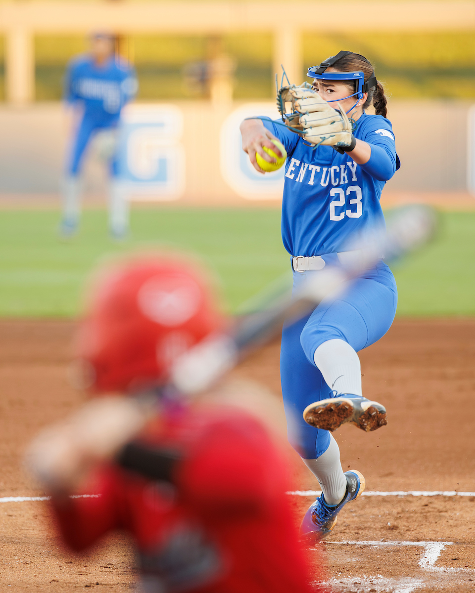 Kentucky-Louisville Fall Softball Photo Gallery – UK Athletics
