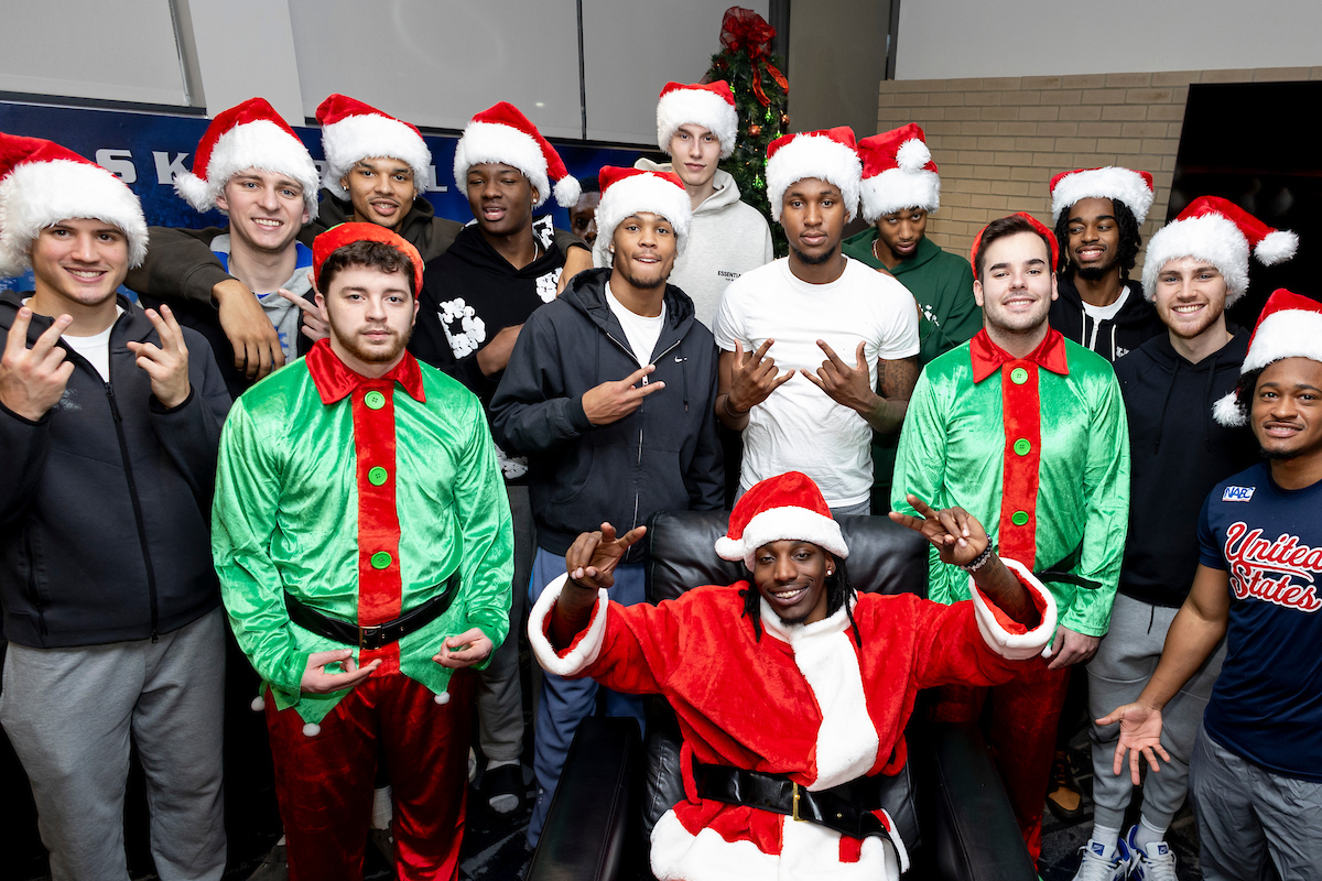 Coach Cal Christmas Photo Gallery – UK Athletics