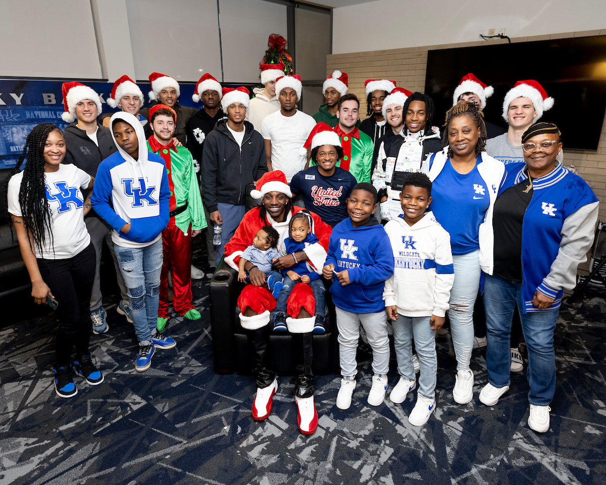 Coach Cal Christmas Photo Gallery – UK Athletics