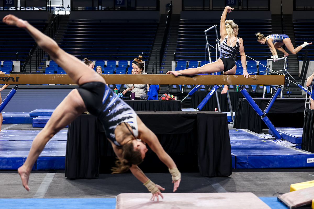 Gymnastics Practice Photo Gallery – UK Athletics