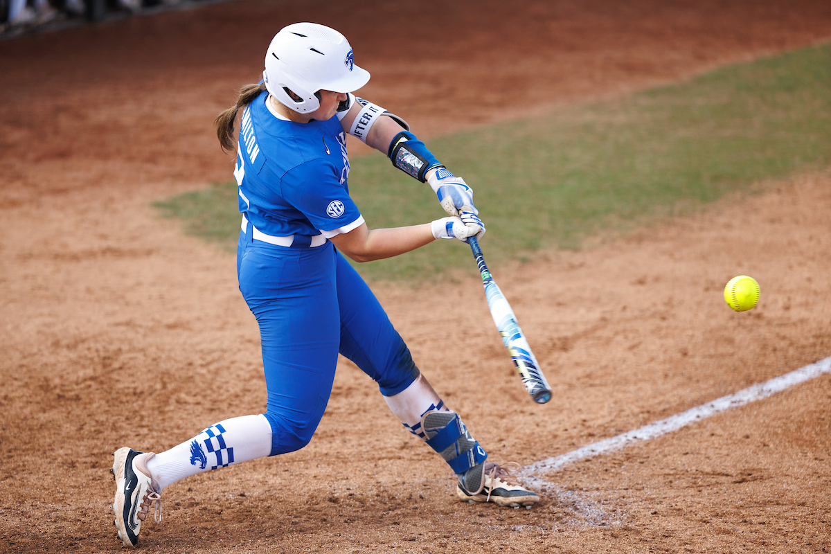 Kentucky-UNCW Softball Photo Gallery – UK Athletics
