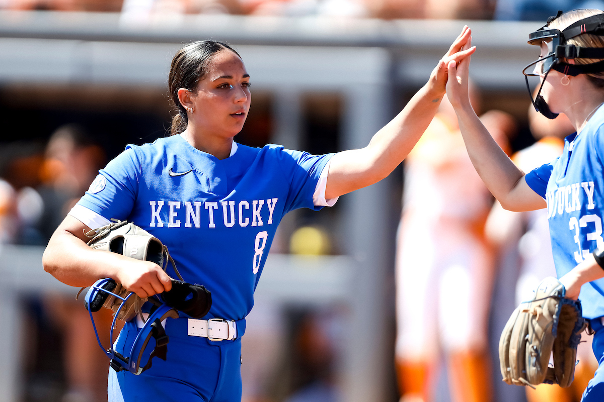 Kentucky-Tennessee Saturday Softball Photo Gallery – UK Athletics