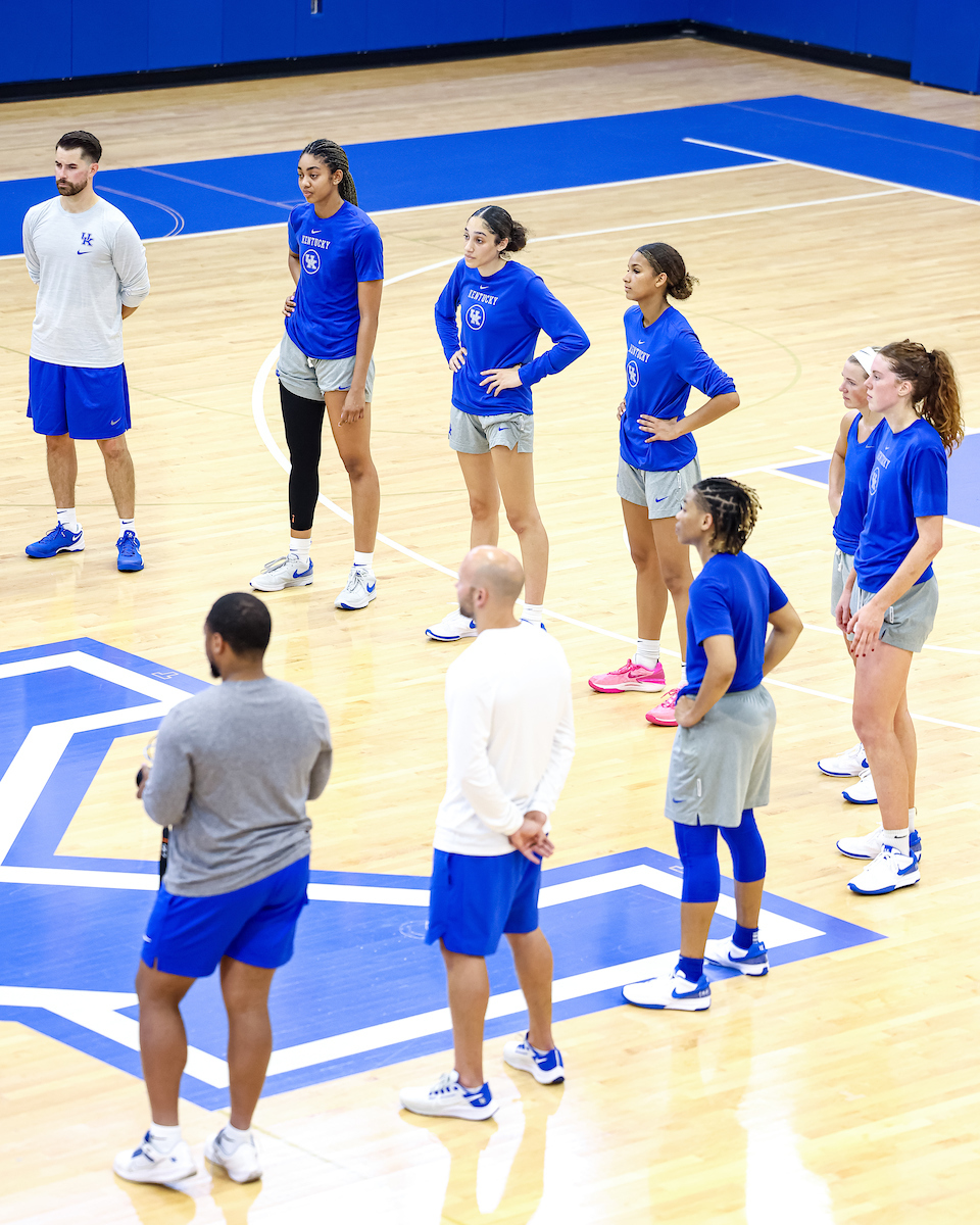 Women’s Basketball Practice Photo Gallery – UK Athletics