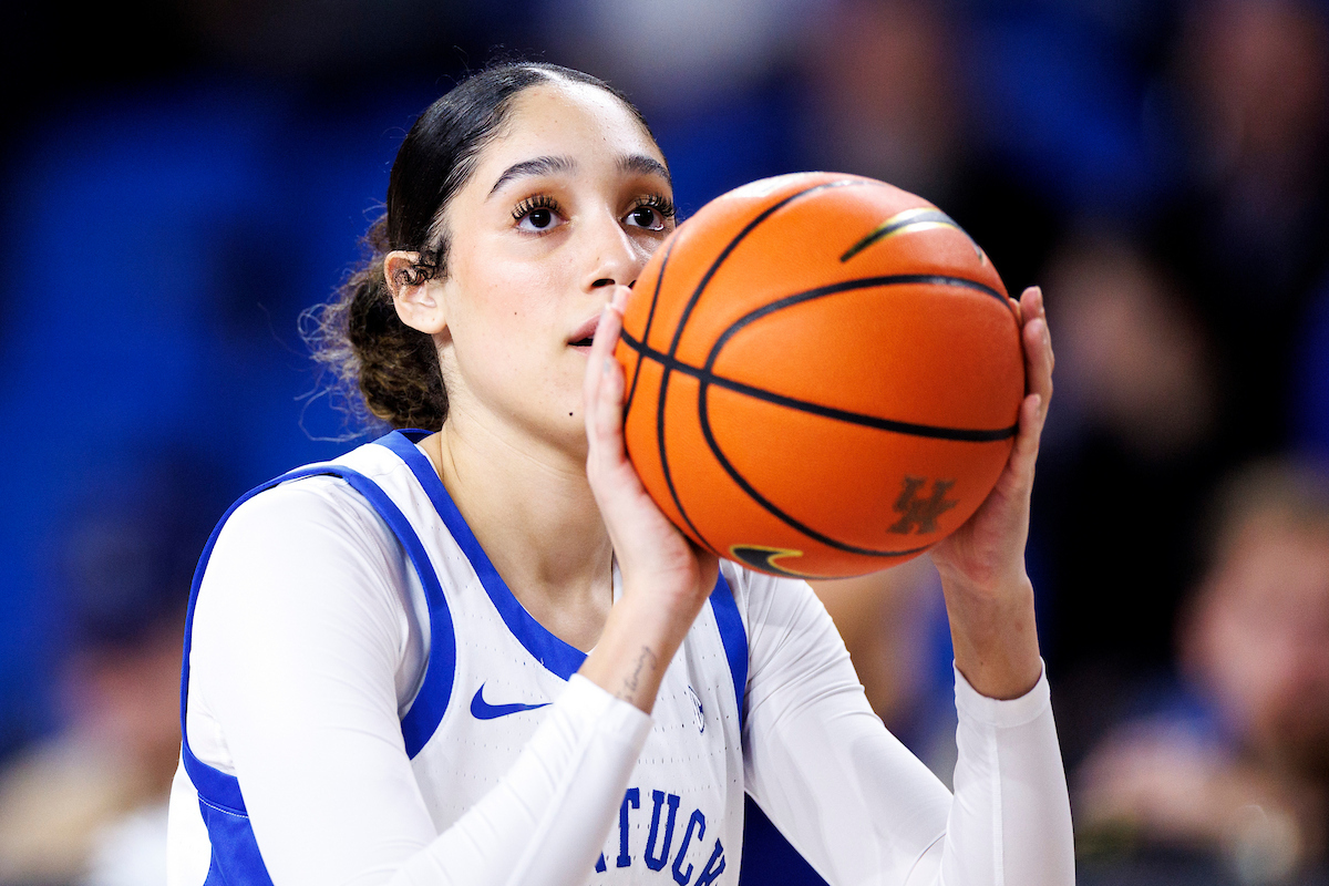 Kentucky-Queens Women’s Basketball Photo Gallery – UK Athletics