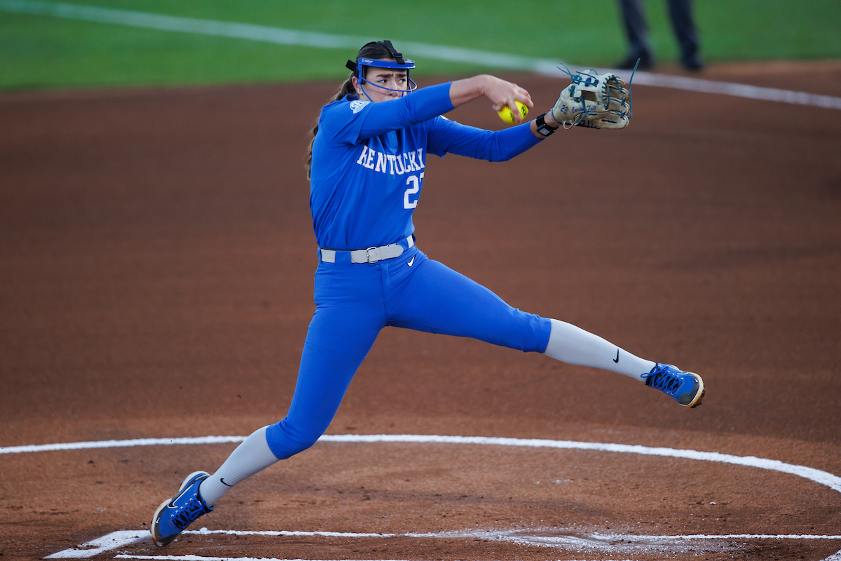 Kentucky-Louisville Fall Softball Photo Gallery – UK Athletics