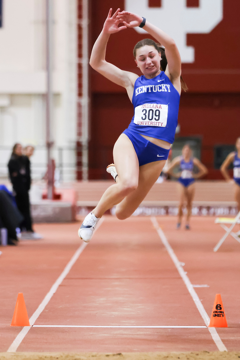 Track and Field IU Early Bird Photo Gallery – UK Athletics