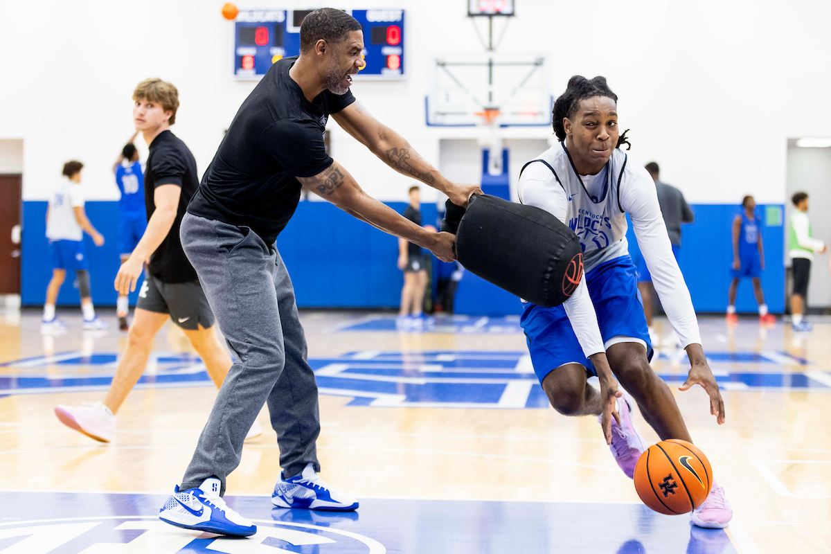 Men’s Basketball Practice Photo Gallery (Oct. 1) – UK Athletics