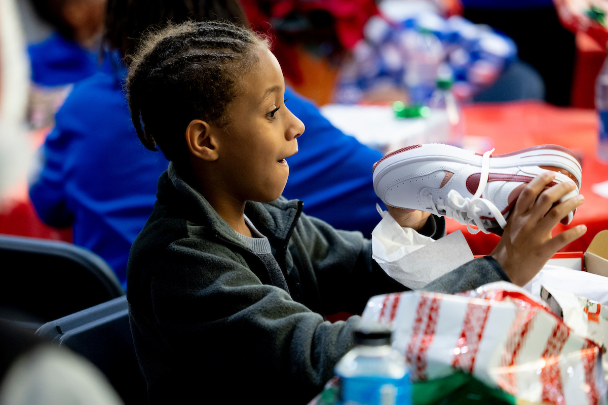 Coach Cal Christmas Photo Gallery – UK Athletics
