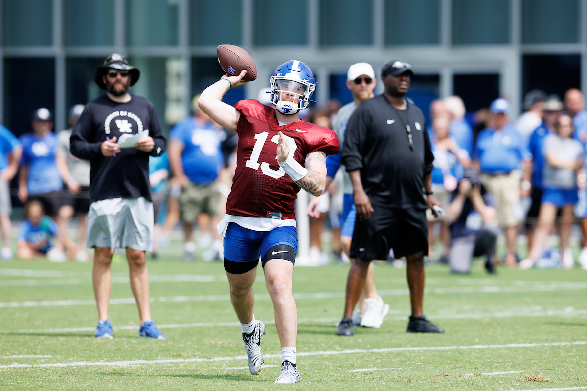 Football Fan Day Photo Gallery – UK Athletics
