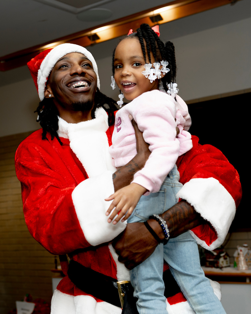 Coach Cal Christmas Photo Gallery – UK Athletics