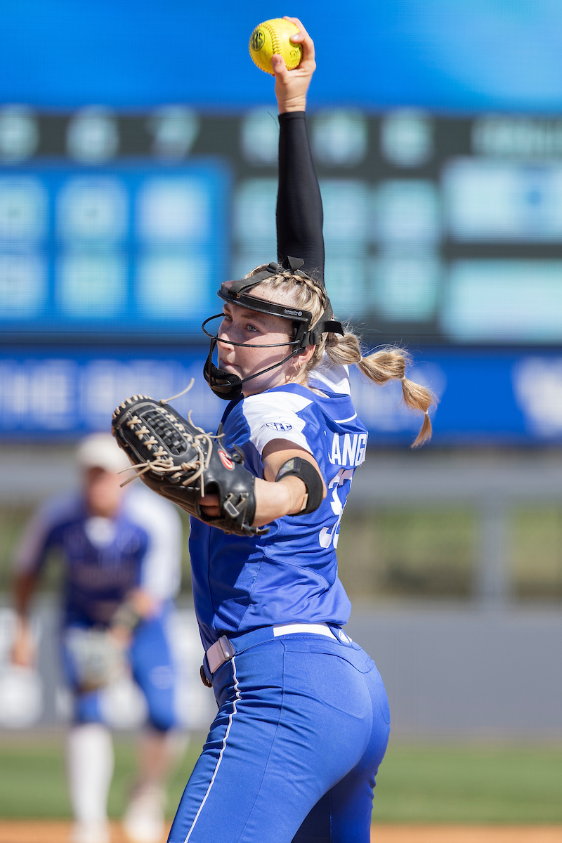Kentucky-Lipscomb Fall Softball Photo Gallery – UK Athletics