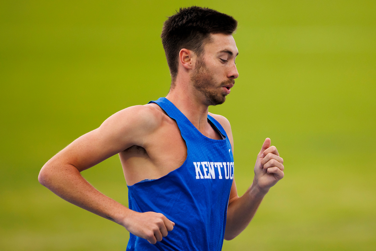 Jim Green Invitational Friday Photo Gallery – UK Athletics