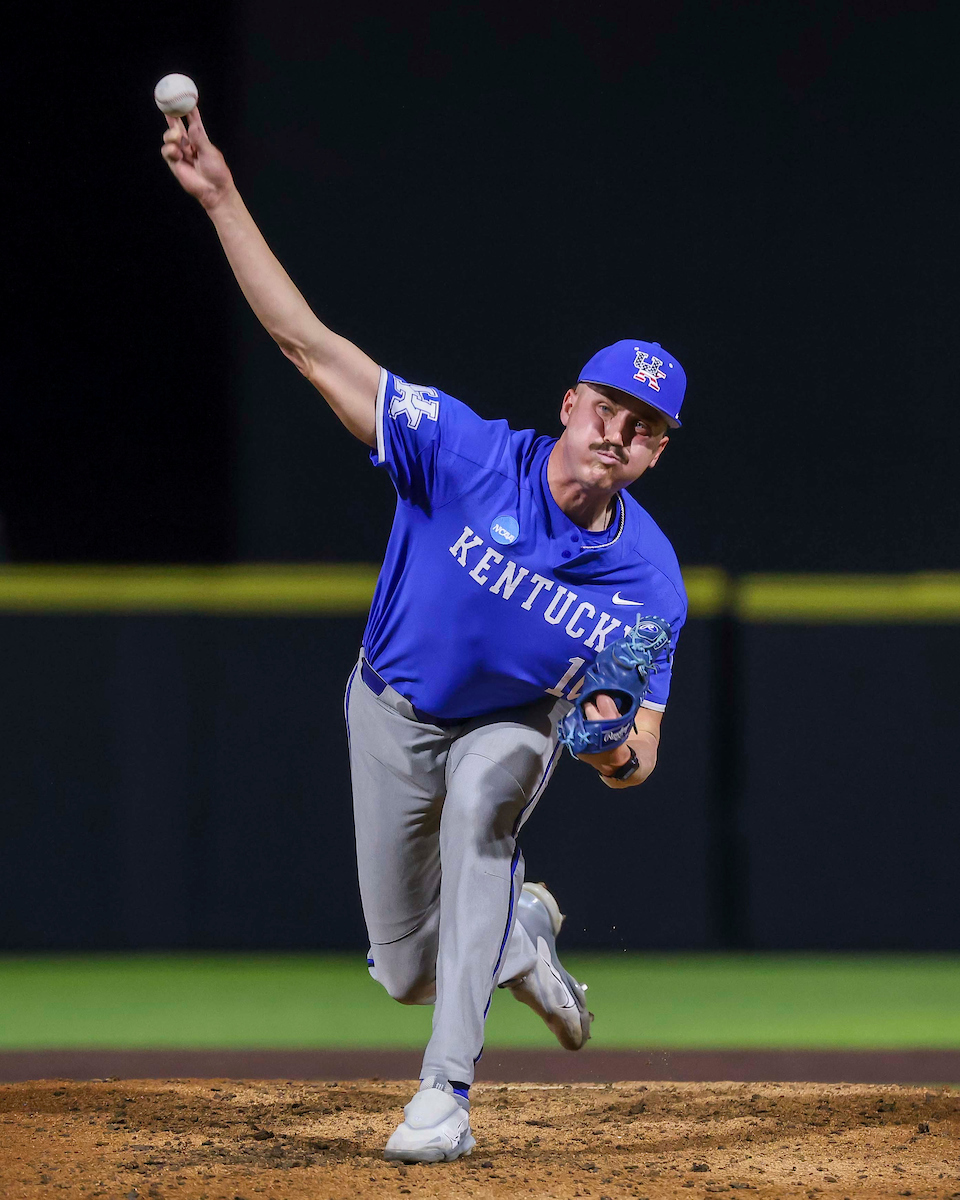 Kentucky-Oregon State Sunday Baseball Super Regional Photo Gallery – UK ...