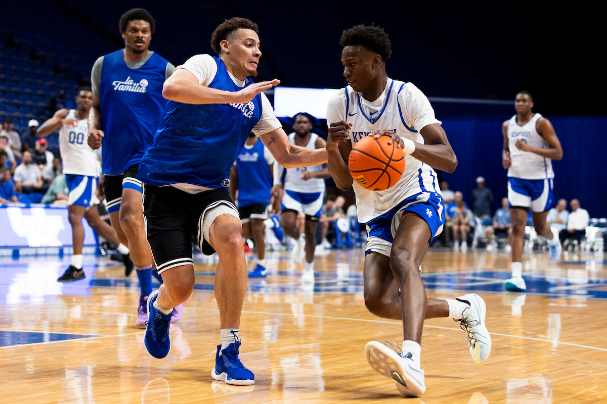 Kentucky-LaFamilia Men’s Basketball Practice in Rupp Arena Photo ...