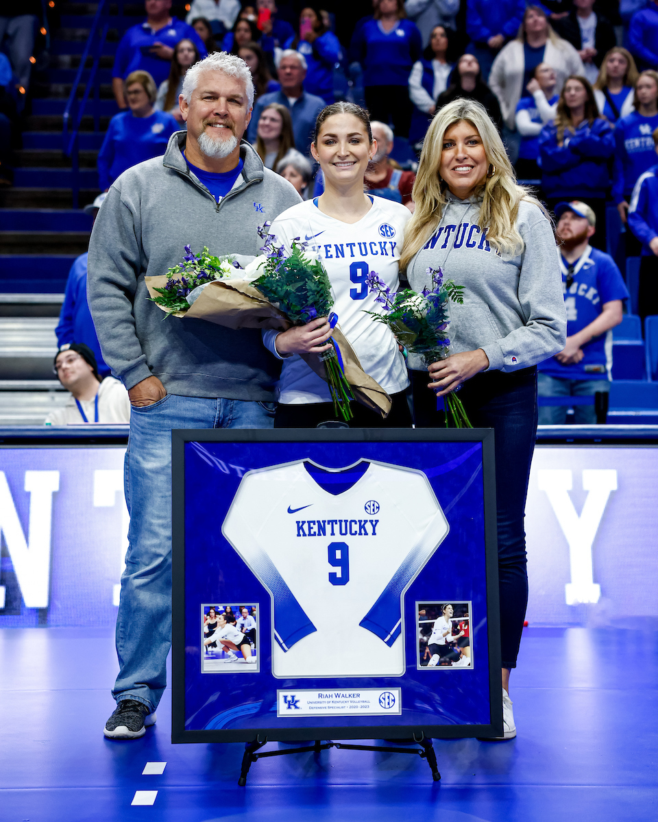 Kentucky-Florida Volleyball Photo Gallery – UK Athletics