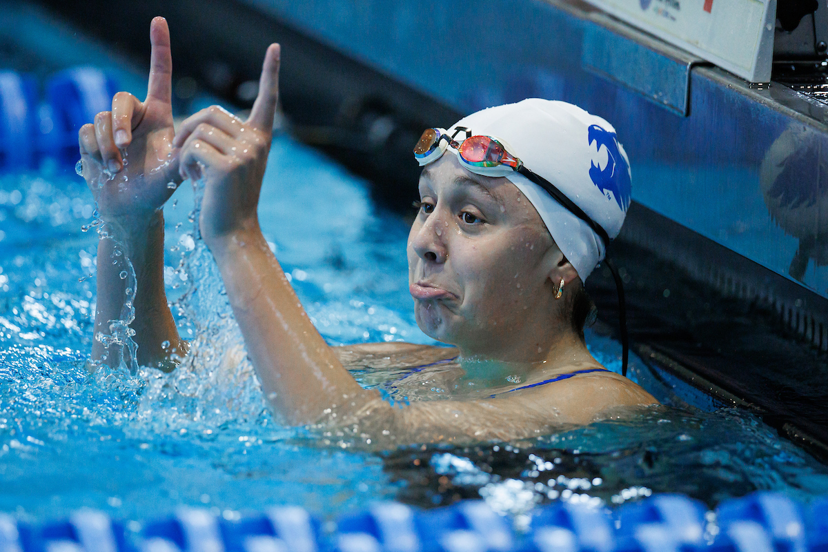 Blue-White Swimming & Diving Photo Gallery – UK Athletics