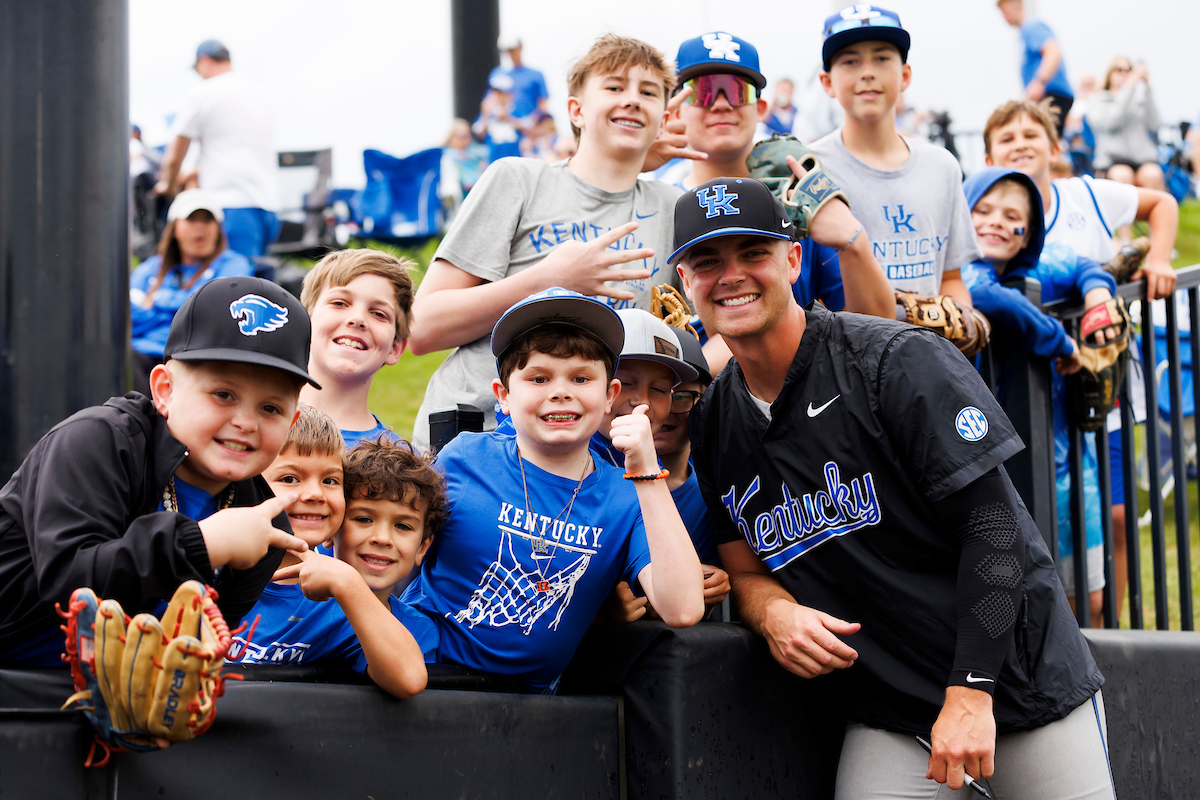 Kentucky-Illinois NCAA Baseball Photo Gallery – UK Athletics